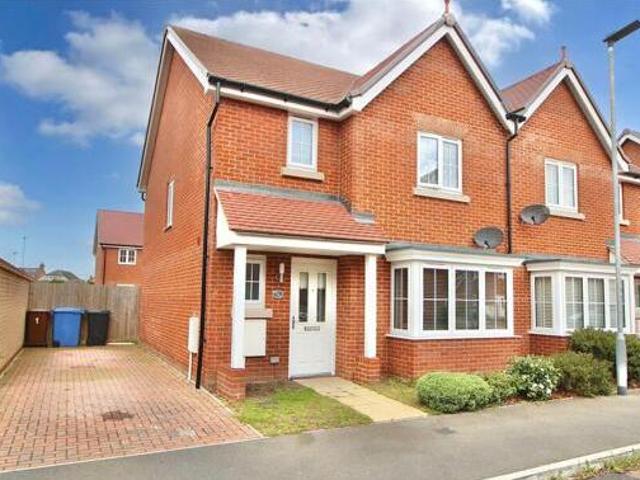 3 Bedroom Semi detached House For Sale In Ipswich, Suffolk