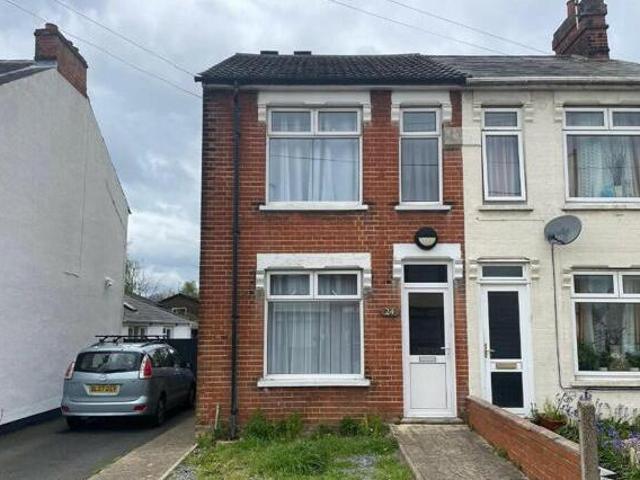 3 Bedroom Semi detached House For Sale In Ipswich, Suffolk