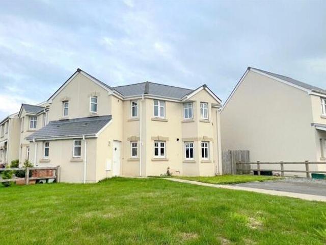3 Bedroom Semi detached House For Sale In Johnston