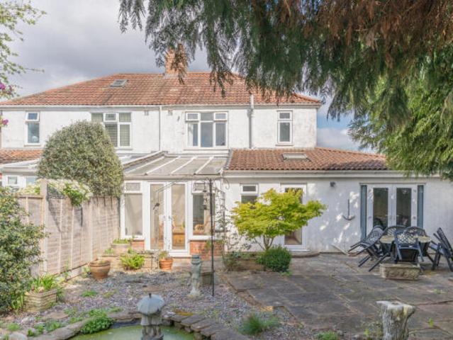 3 bedroom semi detached house for sale in Jubilee Crescent, Mangotsfield, Bristol, BS16