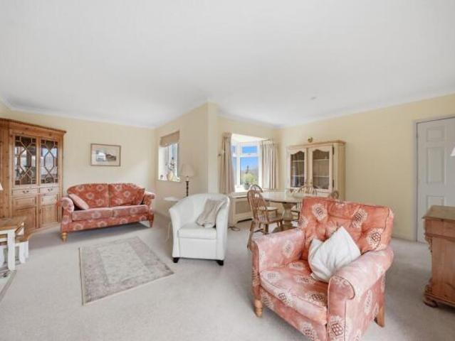 3 bedroom semi detached house for sale in Kaye Lane, Huddersfield, HD5