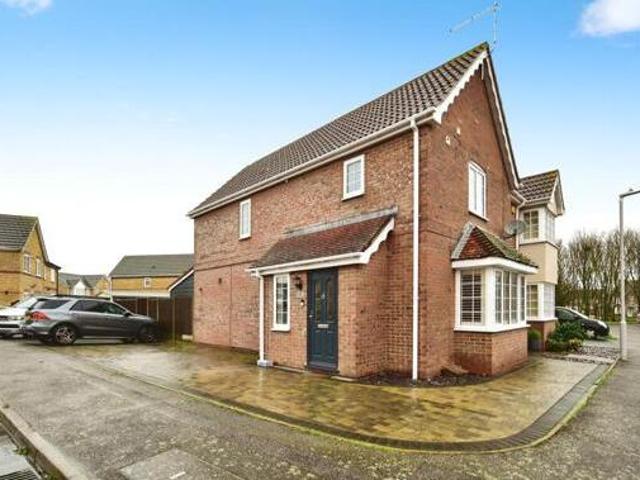 3 Bedroom Semi detached House For Sale In Kemsley