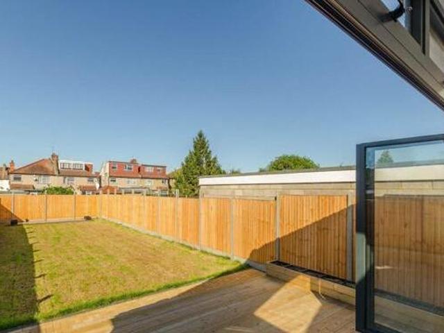 3 Bedroom Semi detached House For Sale In Kenton, Harrow
