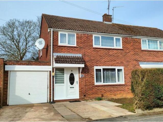 3 bedroom semi detached house for sale in Kenilworth Drive, Bletchley, Milton Keynes, MK3