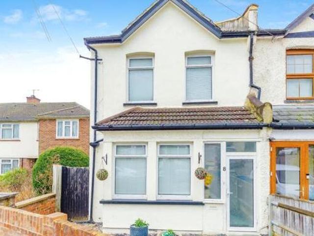 3 Bedroom Semi detached House For Sale In Kenley