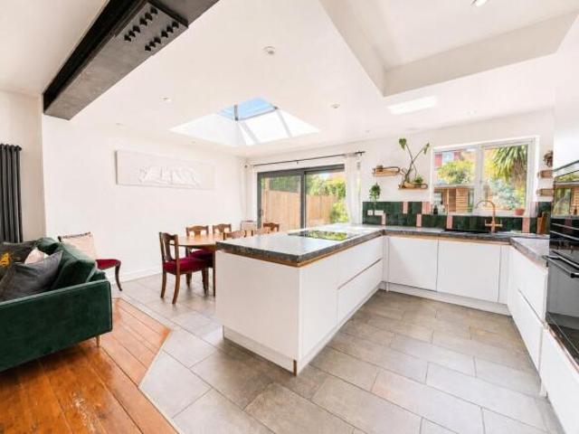 3 bedroom semi detached house for sale in Kensington Road, Southend on Sea, SS1