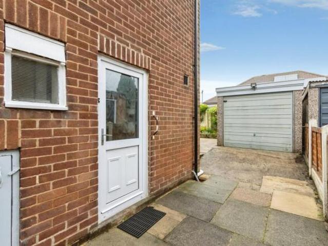 3 bedroom semi detached house for sale in Kelmscott Crescent, Leeds, LS15