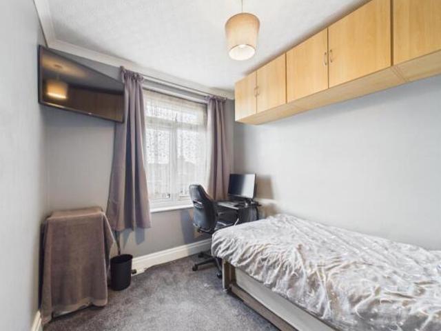 3 bedroom semi detached house for sale in Kelston Grove, Hanham, Bristol, BS15