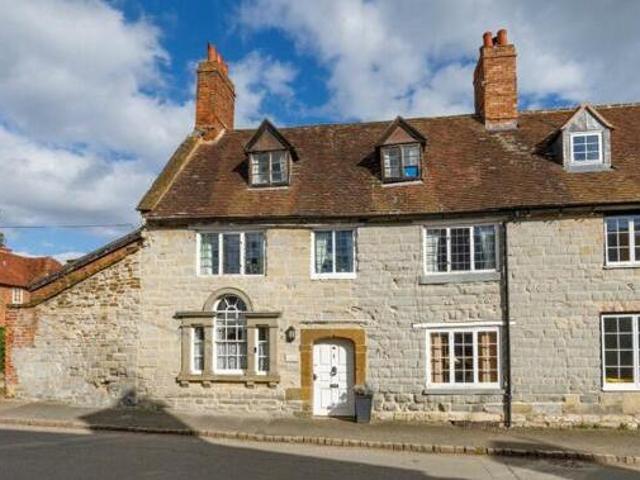 3 Bedroom Semi detached House For Sale In Kineton