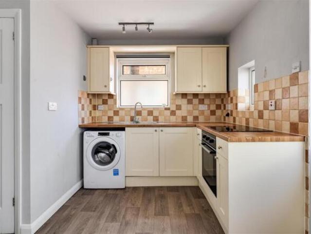 3 bedroom semi detached house for sale in Kings Hedges Road, Cambridge, CB4