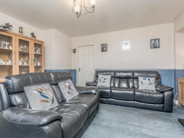 3 bedroom semi detached house for sale in Kings Road, Wrose, Bradford, BD2