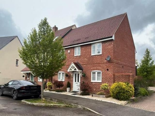 3 Bedroom Semi detached House For Sale In Kingsnorth