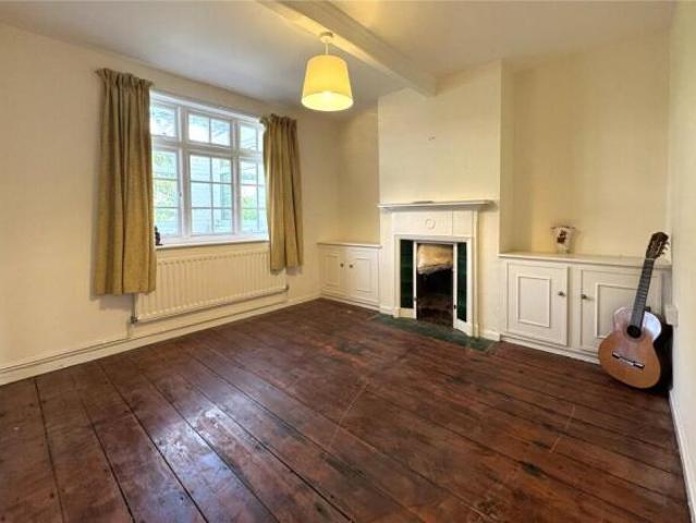 3 bedroom semi detached house for sale in Kingsclere Road, Basingstoke, Hampshire, RG21