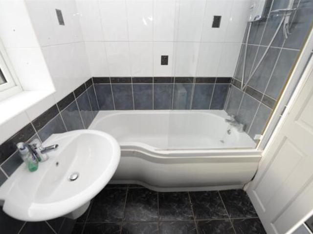 3 bedroom semi detached house for sale in Kingsdale Drive, Bolton, BD2