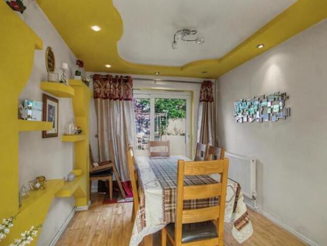 3 bedroom semi detached house for sale in Kingsland Close, Northampton, NN2