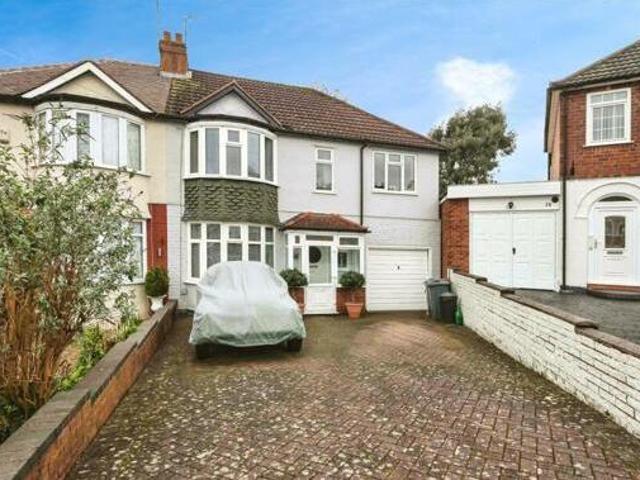 3 Bedroom Semi detached House For Sale In Kingstanding, Birmingham