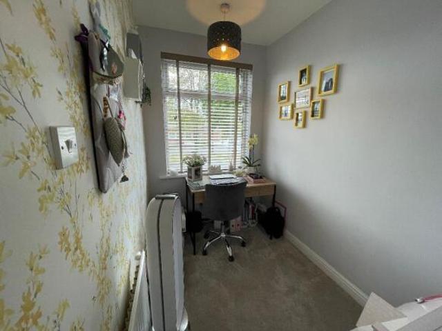 3 bedroom semi detached house for sale in Kingston Rd, Willerby, Hull, HU10 6AH, HU10