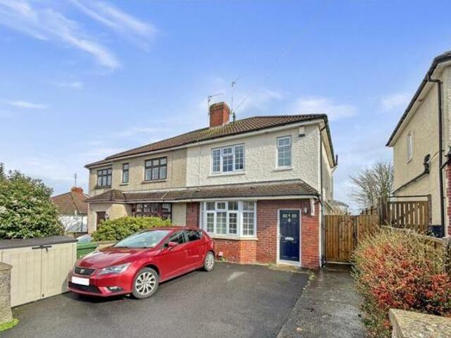 3 Bedroom Semi detached House For Sale In Kingswood