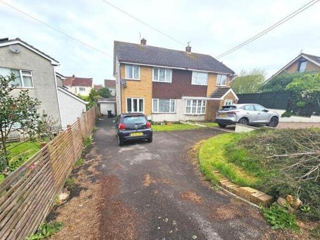 3 Bedroom Semi detached House For Sale In Kingswood