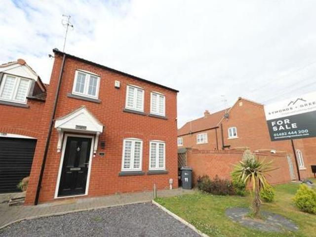 3 Bedroom Semi detached House For Sale In Kingswood