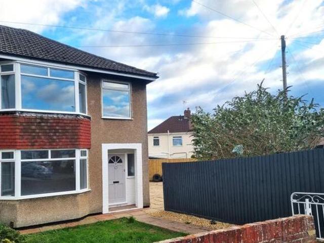 3 Bedroom Semi detached House For Sale In Kingswood, Bristol