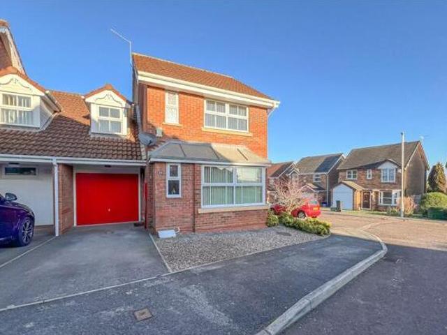 3 Bedroom Semi detached House For Sale In Kingswood, Bristol
