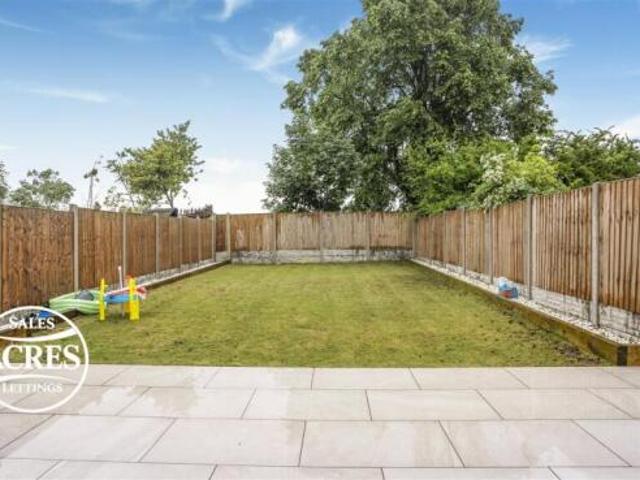 3 bedroom semi detached house for sale in Kingswood Drive, Streetly, Sutton Coldfield, B74