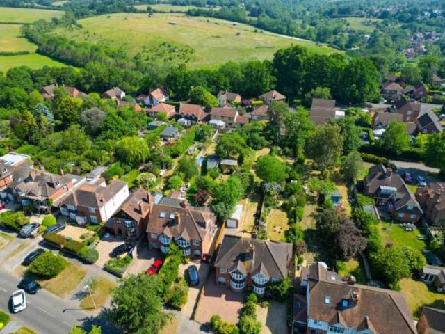 3 bedroom semi detached house for sale in Kidmore Road, Caversham Heights, Reading, RG4