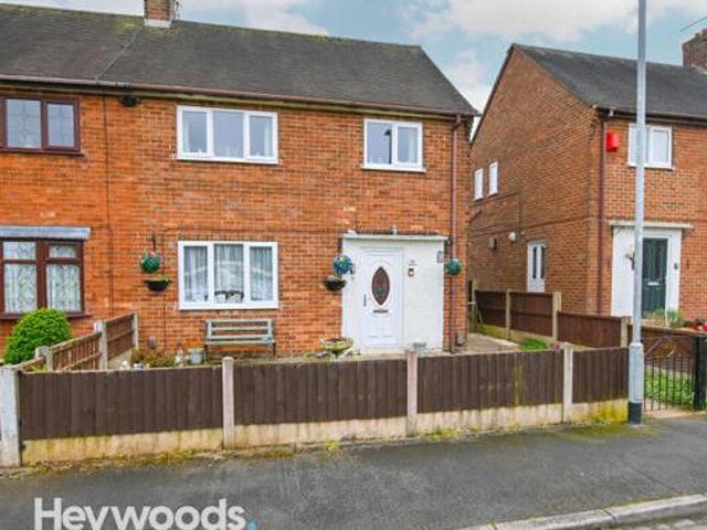 3 Bedroom Semi detached House For Sale In Knutton