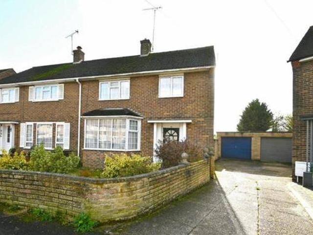 3 Bedroom Semi detached House For Sale In Langley, Berkshire