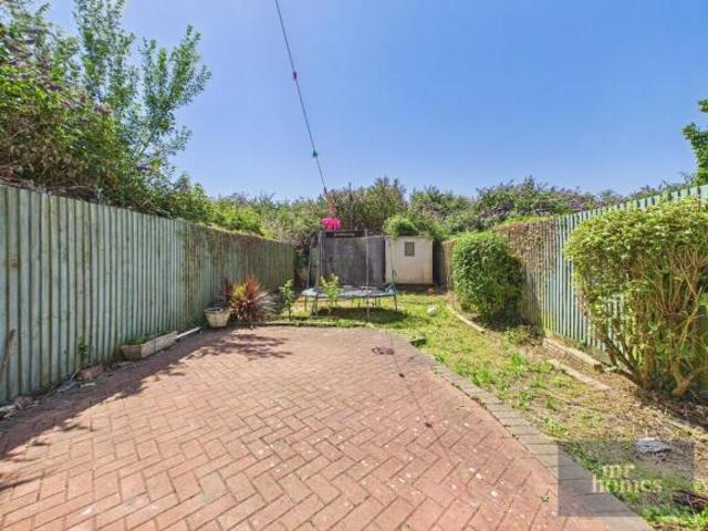 3 bedroom semi detached house for sale in Lansdowne Road, Cardiff, CF5