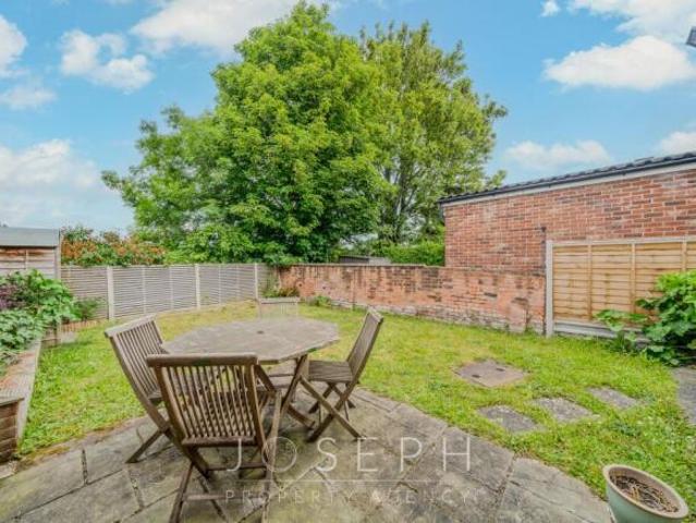 3 bedroom semi detached house for sale in Lacey Street, Ipswich, IP4