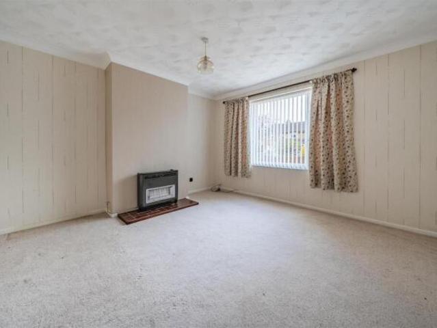 3 bedroom semi detached house for sale in Larkway, Bedford, MK41