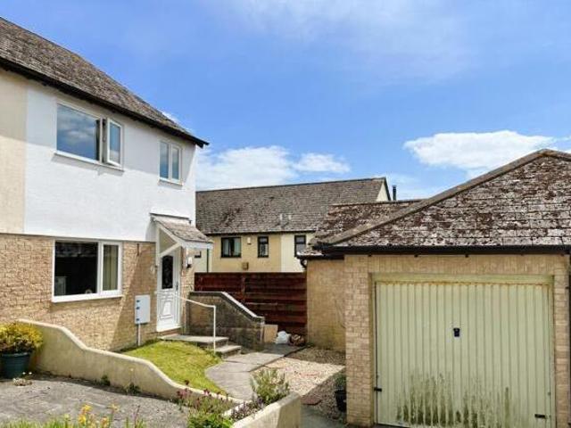 3 Bedroom Semi detached House For Sale In Latchbrook, Saltash