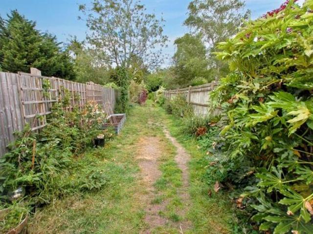 3 bedroom semi detached house for sale in Lavender Hill, Tonbridge, TN9