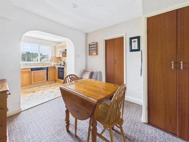 3 bedroom semi detached house for sale in Lavington Drive, Longlevens, Gloucester, GL2