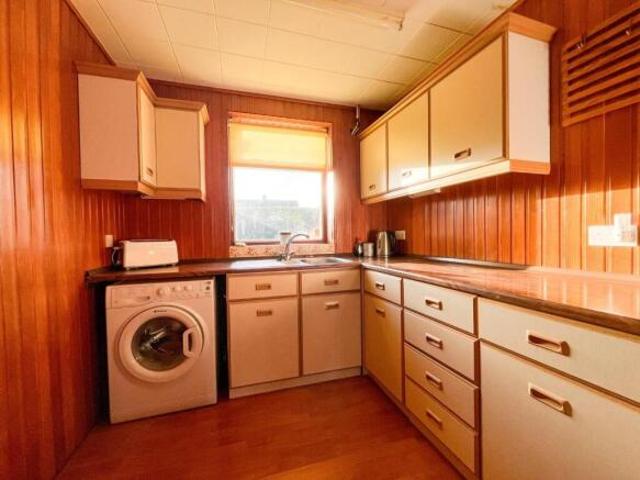 3 bedroom semi detached house for sale in Lents Way, Cambridge, CB4