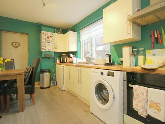 3 bedroom semi detached house for sale in Leavington Close, Woodside, Bradford, BD6