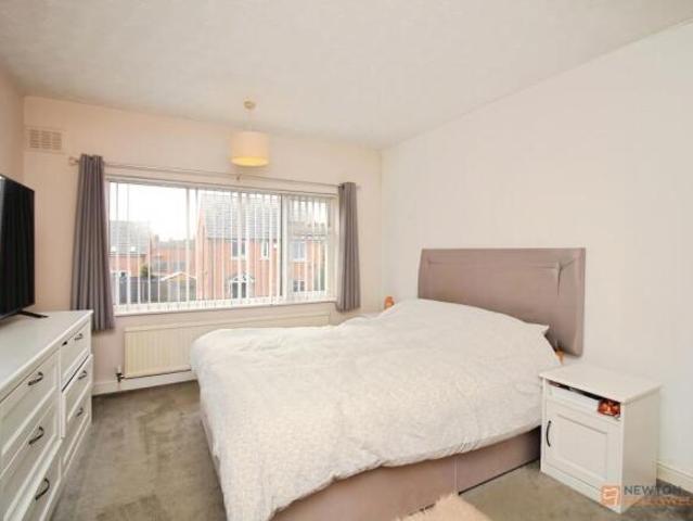 3 bedroom semi detached house for sale in Lea Close, Thurmaston, LE4
