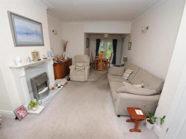 3 bedroom semi detached house for sale in Leafield Crescent, Eccleshill, Bradford, BD2