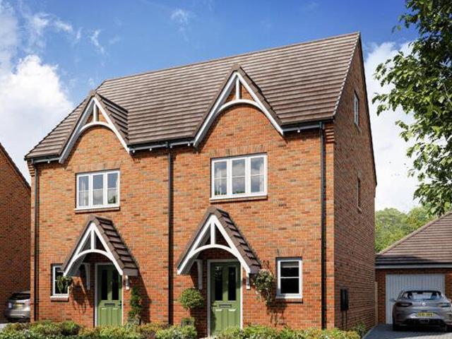 3 Bedroom Semi detached House For Sale In Leamington Road, Kenilworth