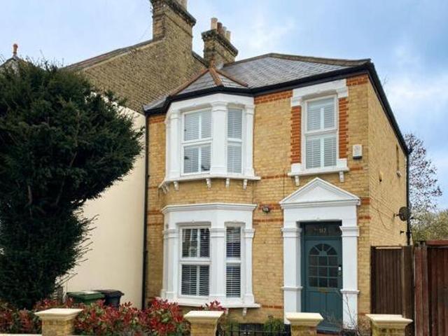 3 Bedroom Semi detached House For Sale In Lee, London