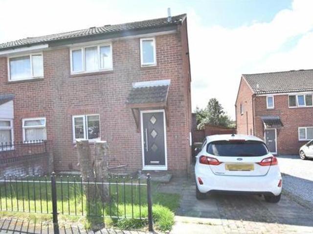 3 Bedroom Semi detached House For Sale In Leeds