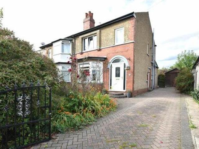 3 Bedroom Semi detached House For Sale In Leeds