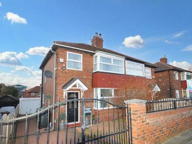 3 Bedroom Semi detached House For Sale In Leeds