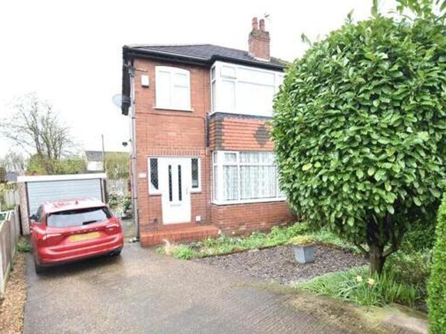 3 Bedroom Semi detached House For Sale In Leeds