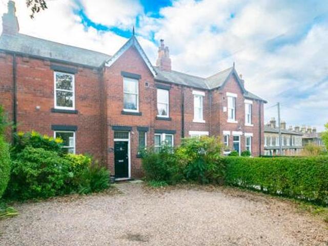3 Bedroom Semi detached House For Sale In Leeds
