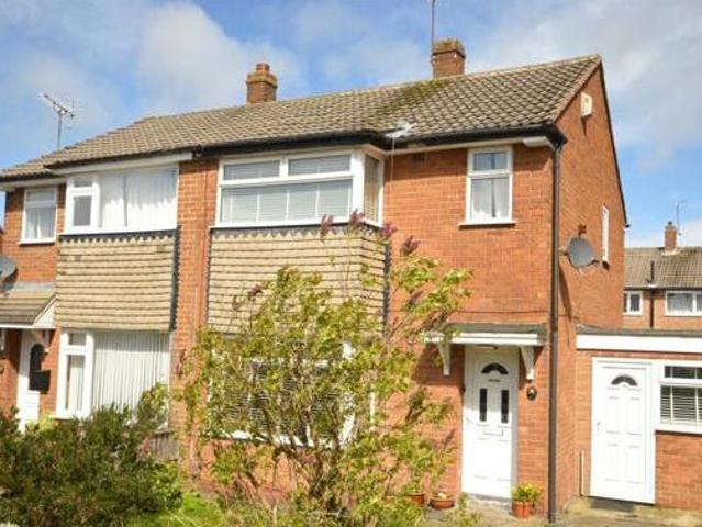 3 Bedroom Semi detached House For Sale In Leeds