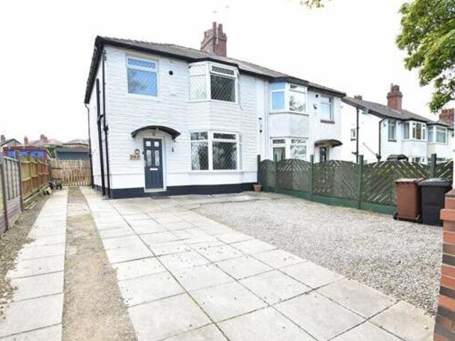 3 Bedroom Semi detached House For Sale In Leeds