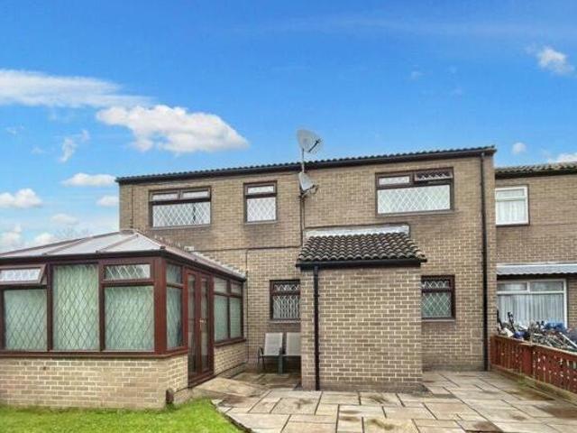 3 Bedroom Semi detached House For Sale In Leeds
